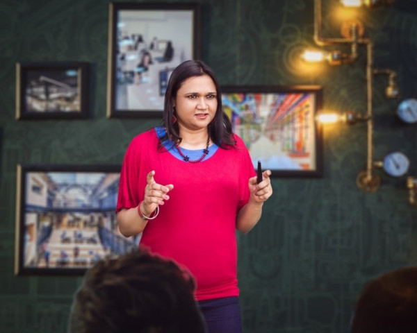 Interview With Pooja Dubey | Founder & CEO Of Global Writers Academy